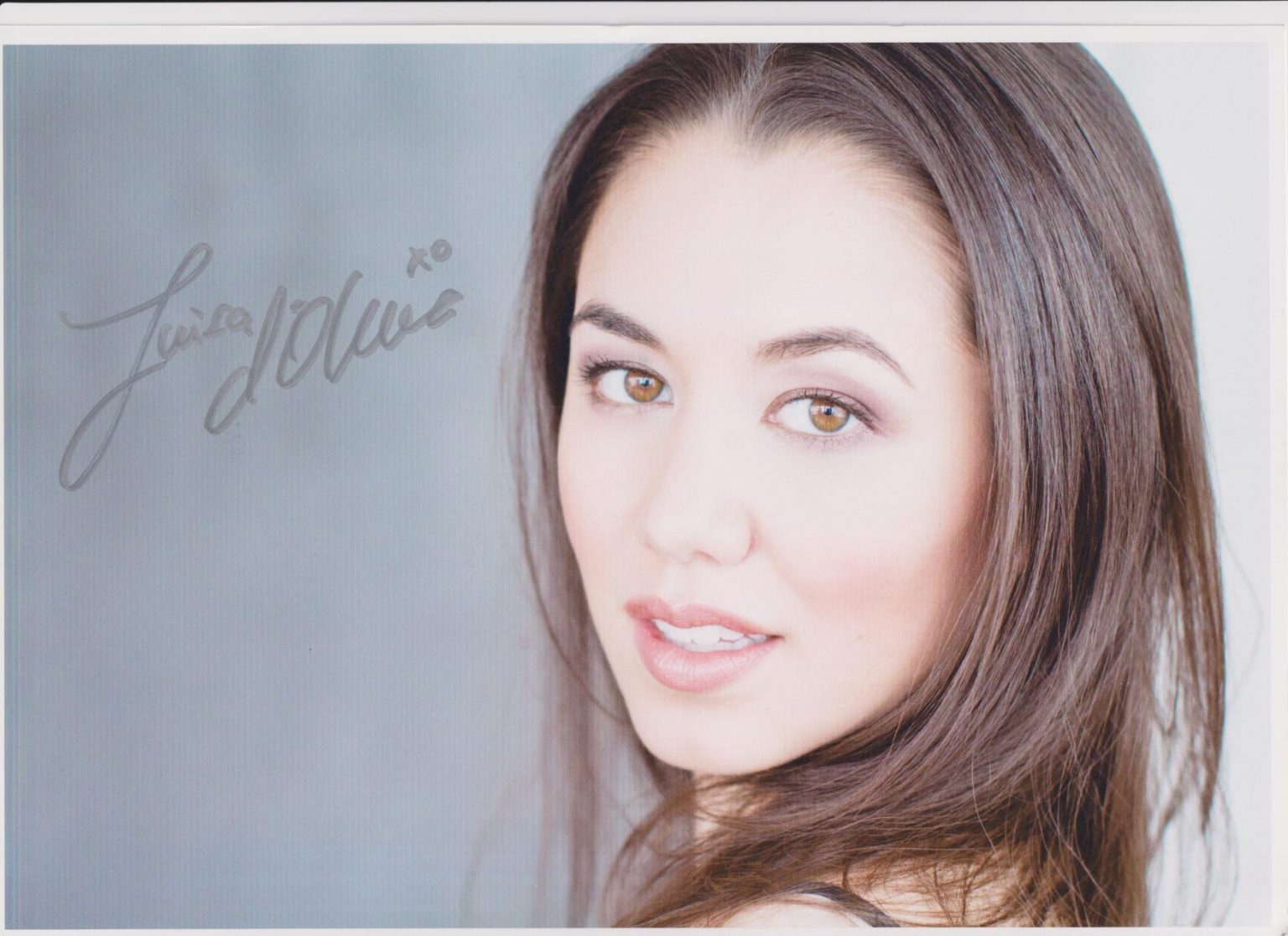 Louisa D’Oliveira – The 100 – EM-Con Store